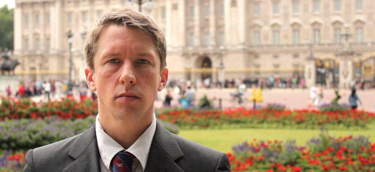 Theatre Review: Jonathan Pie at Nottingham Playhouse - Leftlion ...