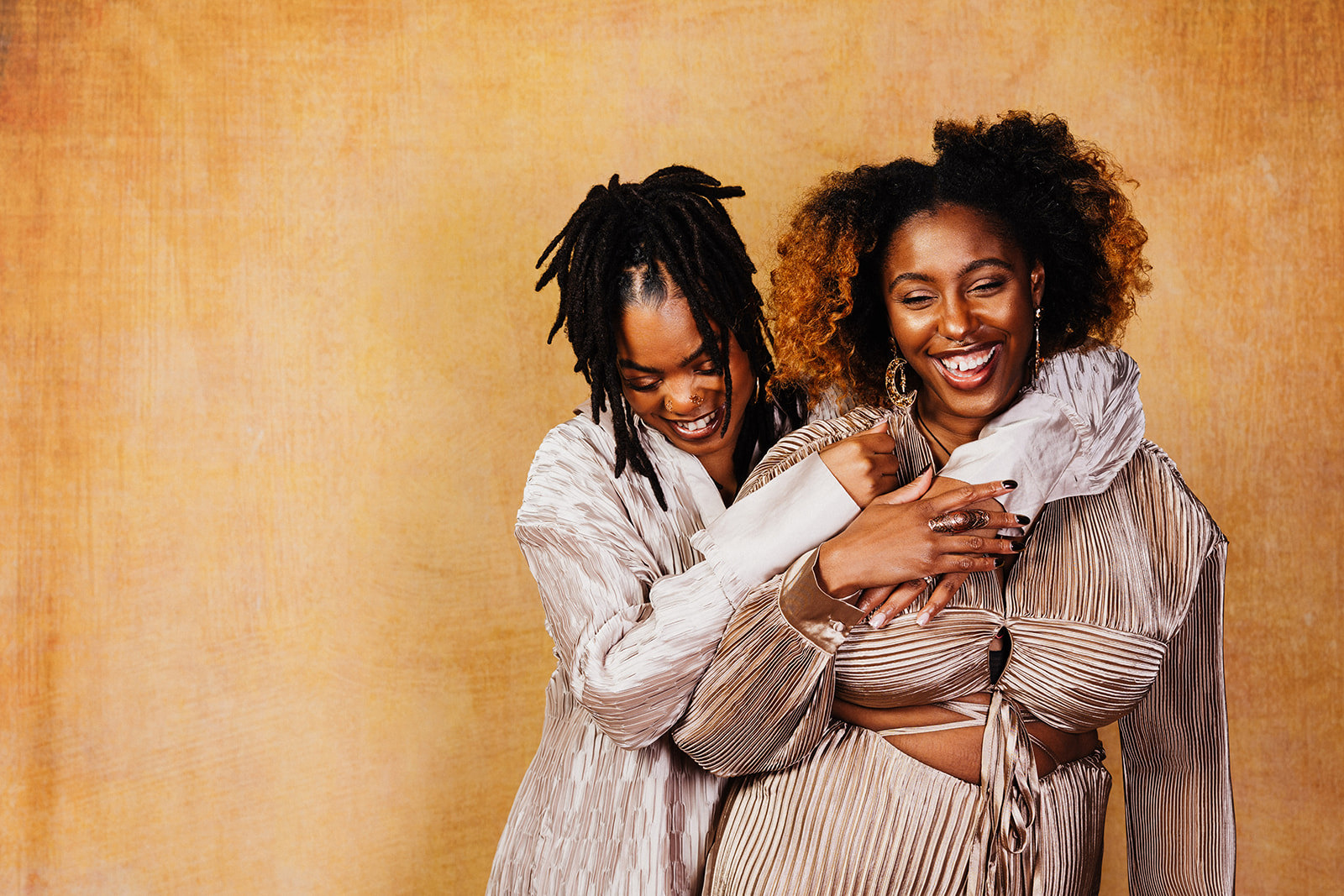 We Chat To Soul Sister Duo Melonyx All About Their Debut Album 'Soul Glow' - Leftlion ...