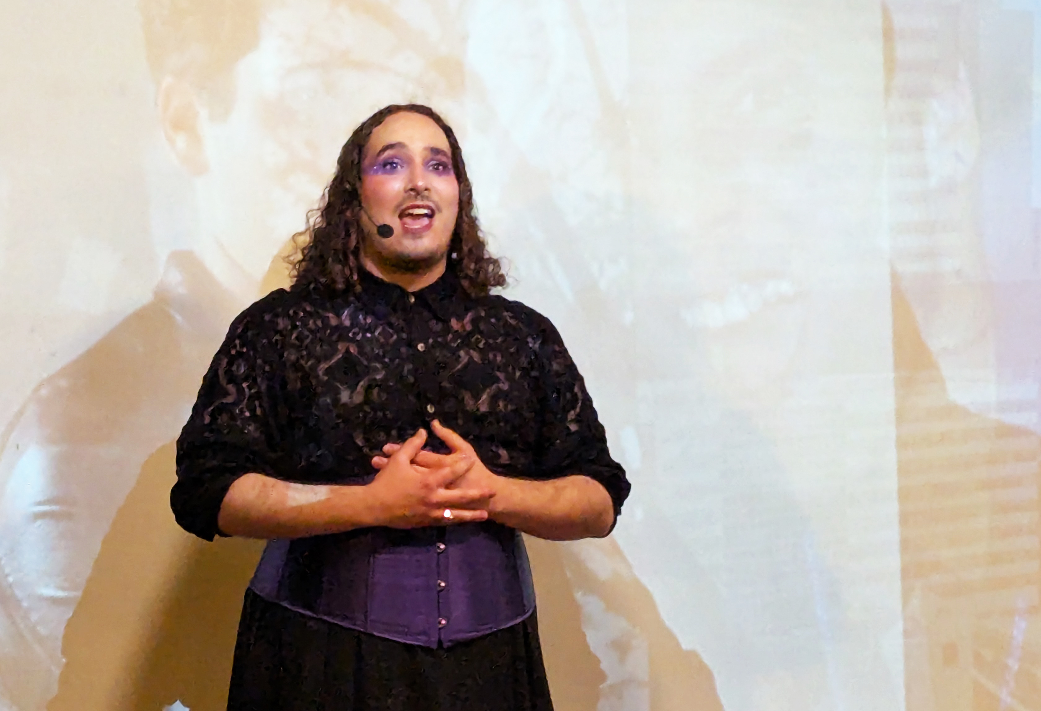 Stage review: a beautiful night of drag, burlesque and art with Niche ...