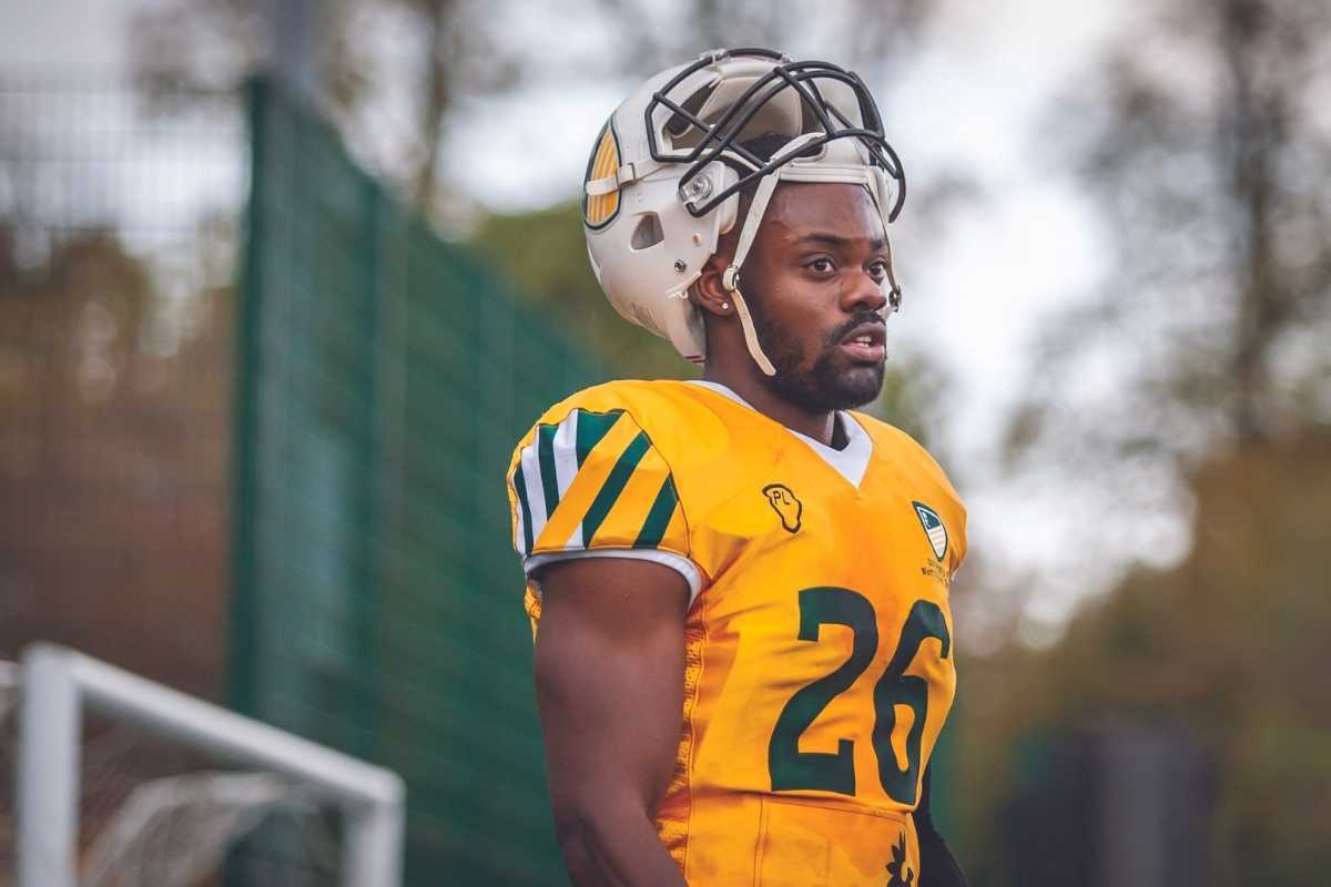 University of Nottingham Graduate Ayo Oyelola Chats American Football ...
