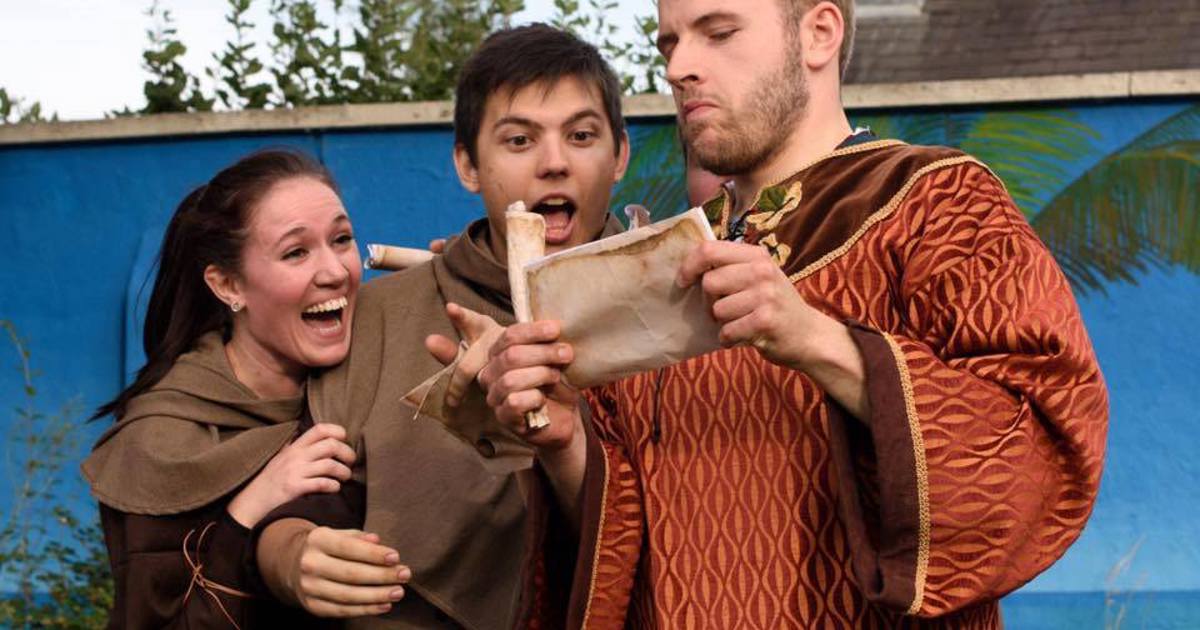 Outdoor Theatre Review: Shakespeare's Twelfth Night in Notts' Beer ...
