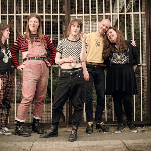 Notts Folk-punk band Cheap Dirty Horse talk punk, politics and pop up ...