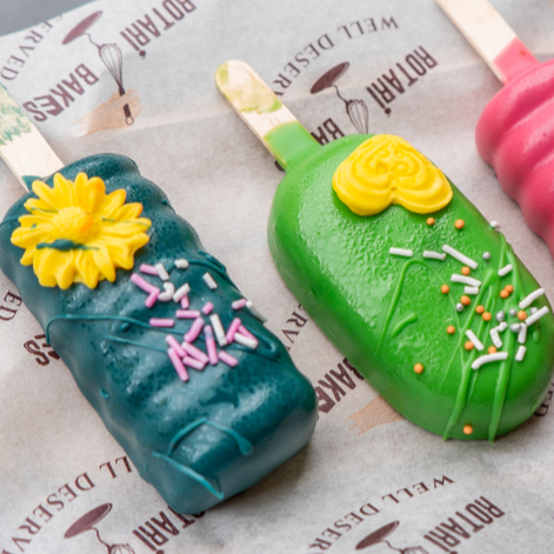 Behind Rotari Bakes: A family run Nottingham bakery creating bespoke ...