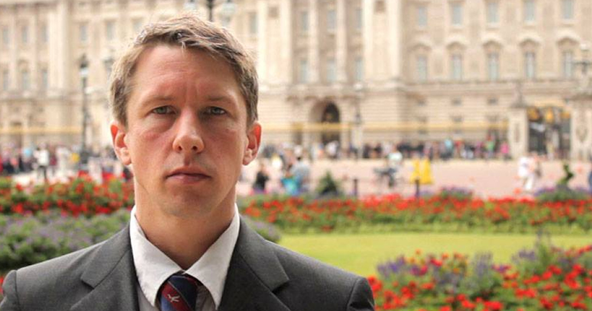 Theatre Review: Jonathan Pie at Nottingham Playhouse - Leftlion ...